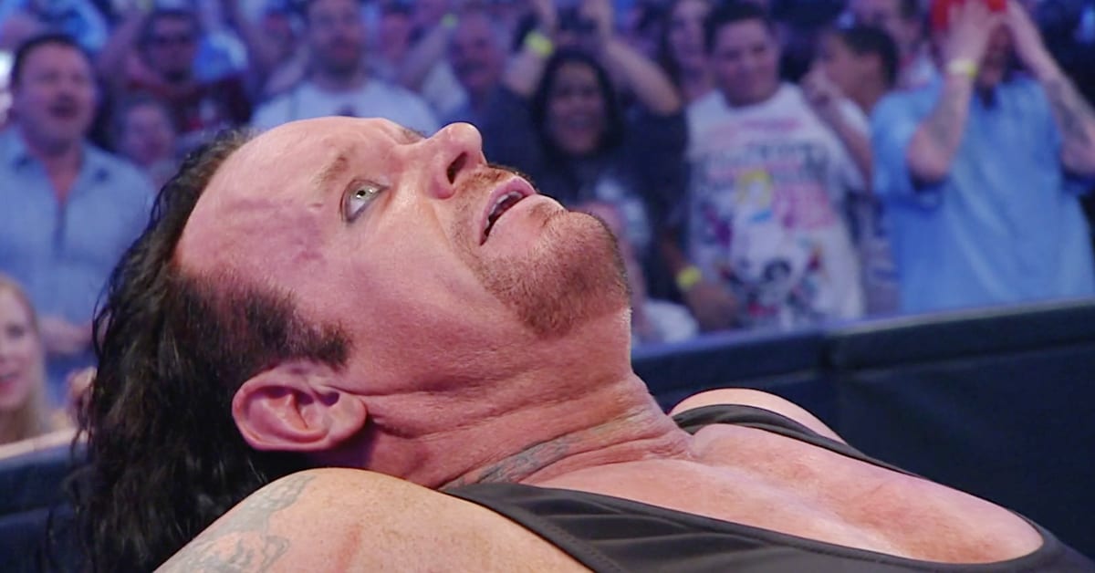 Undertaker Reacts To #UndertakerComplaints - WWF Old School