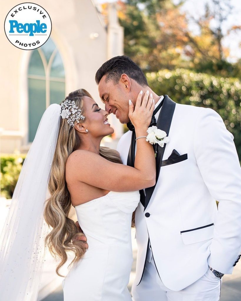 Mandy Rose Gets Married To Former WWE Wrestler (Photos) - WWF Old School